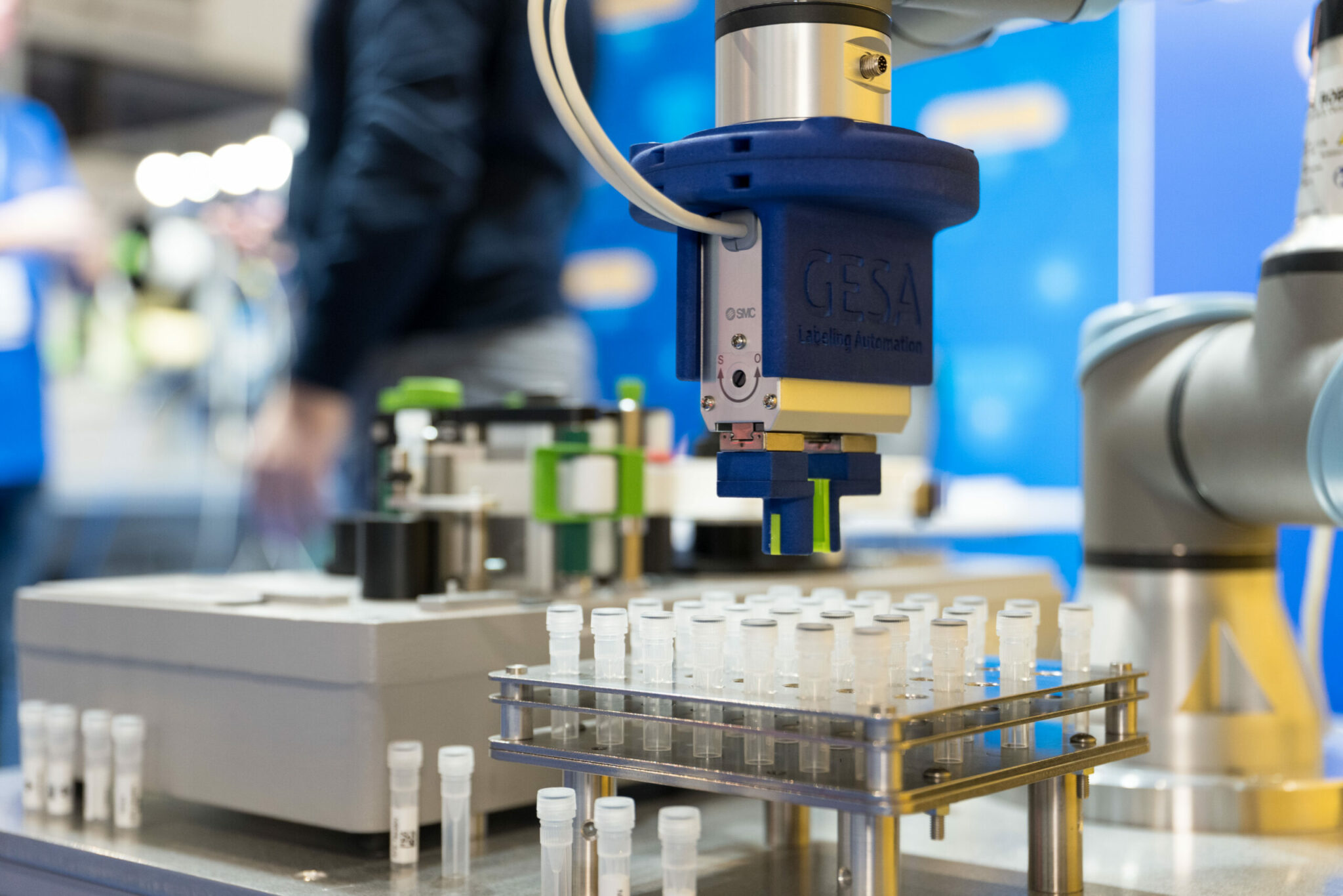 Robot Technology for Labelling | GESA EN